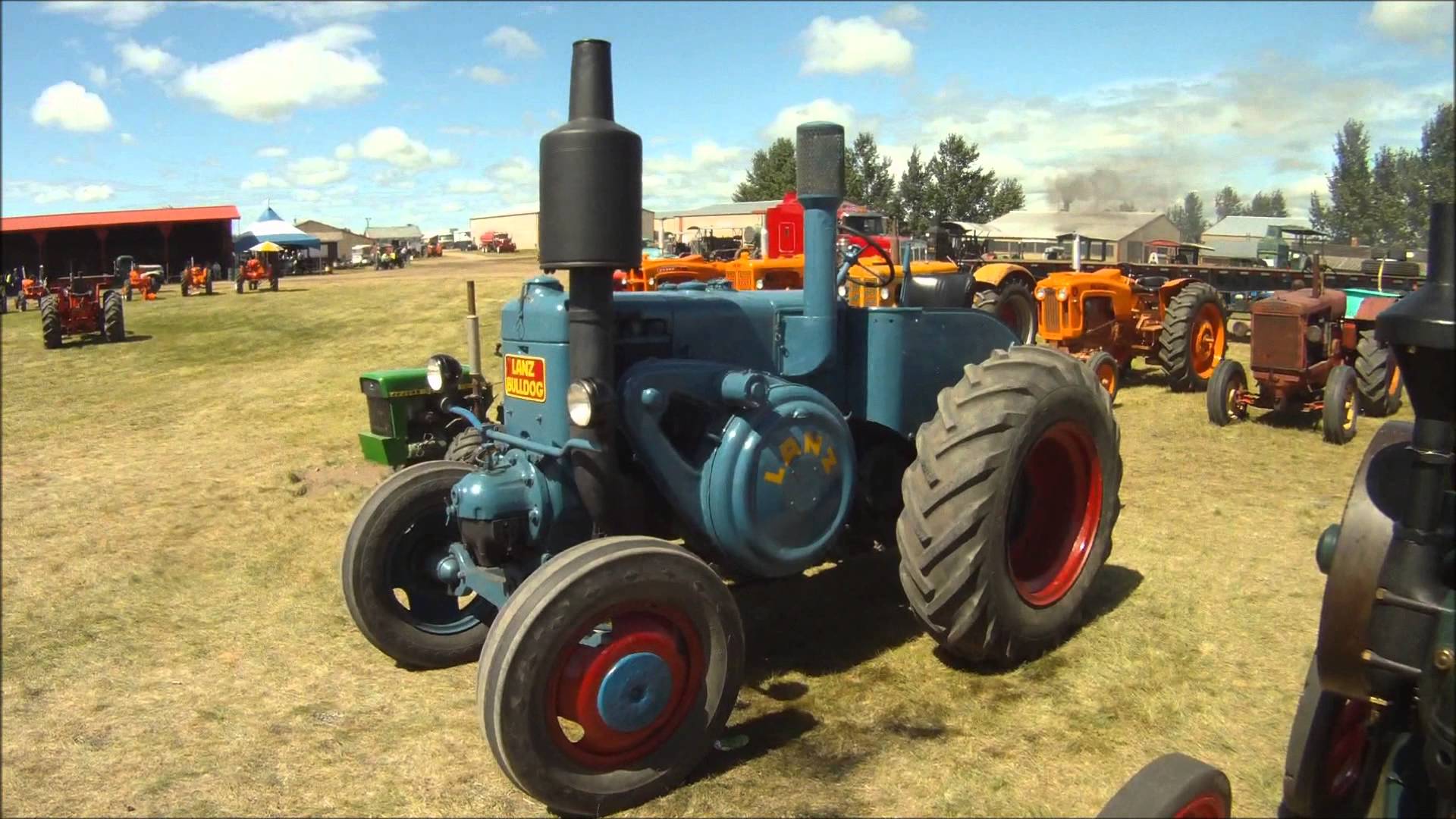 Download Vehicle Lanz Bulldog HD Wallpaper