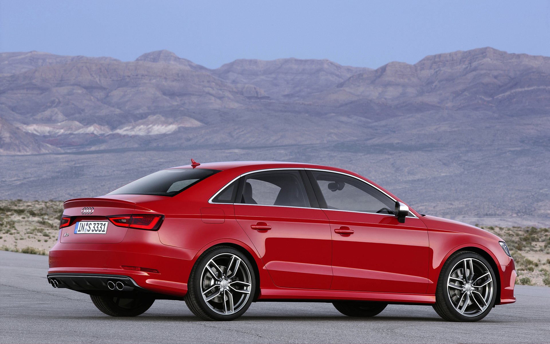 Download Vehicle Audi HD Wallpaper | 2560x1600 | Wallpaper Abyss