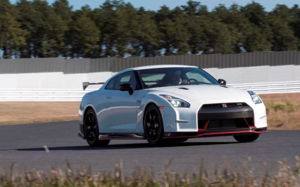 [10+] Nissan GT-R Nismo Wallpapers
