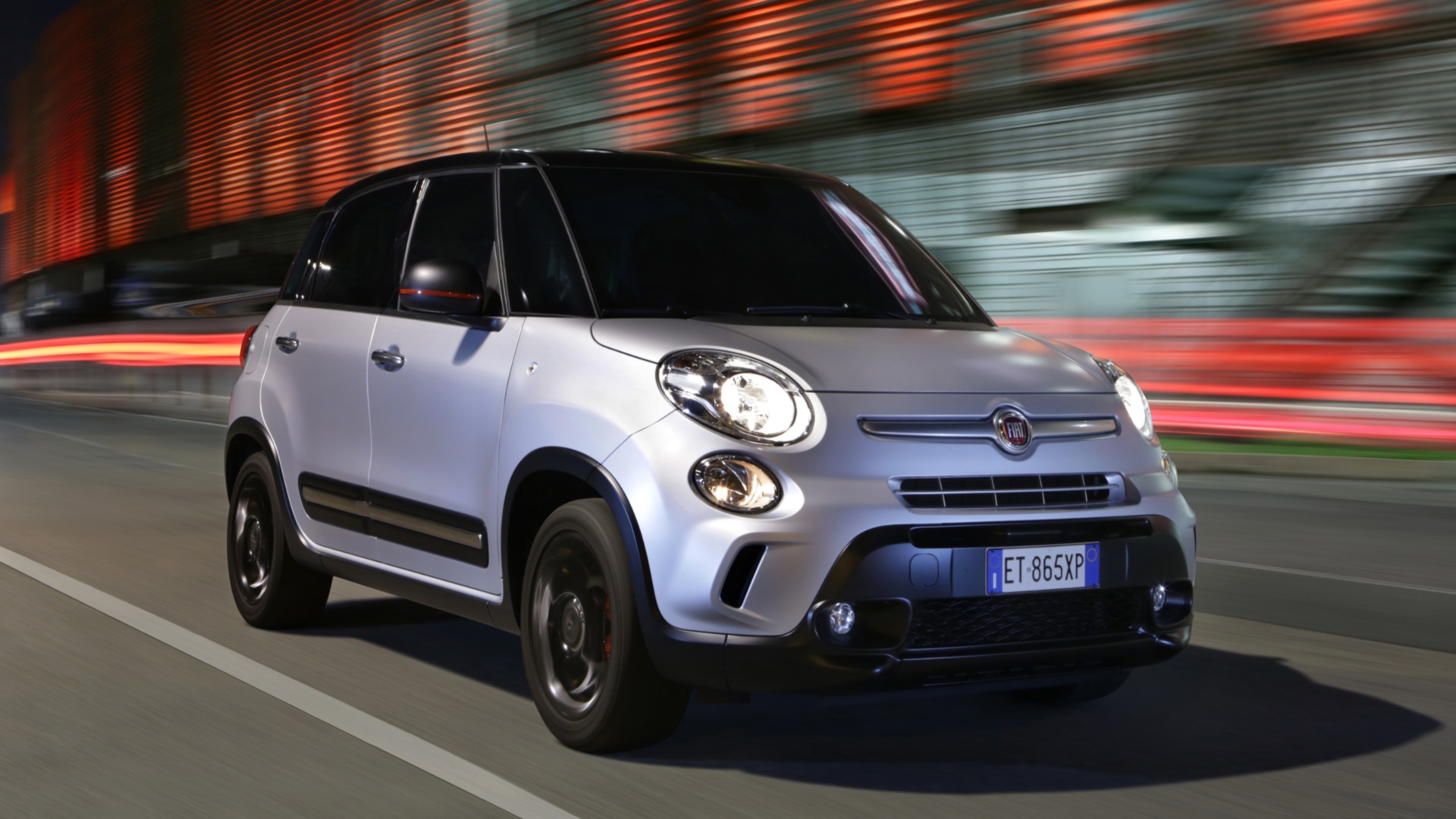 Fiat 500L Beats Edition HD Wallpaper