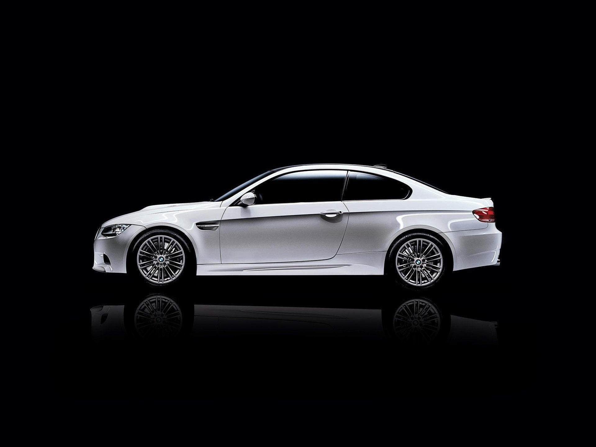 White BMW M3 Coupe — HD Wallpaper | 1920x1440 | Wallpaper Abyss