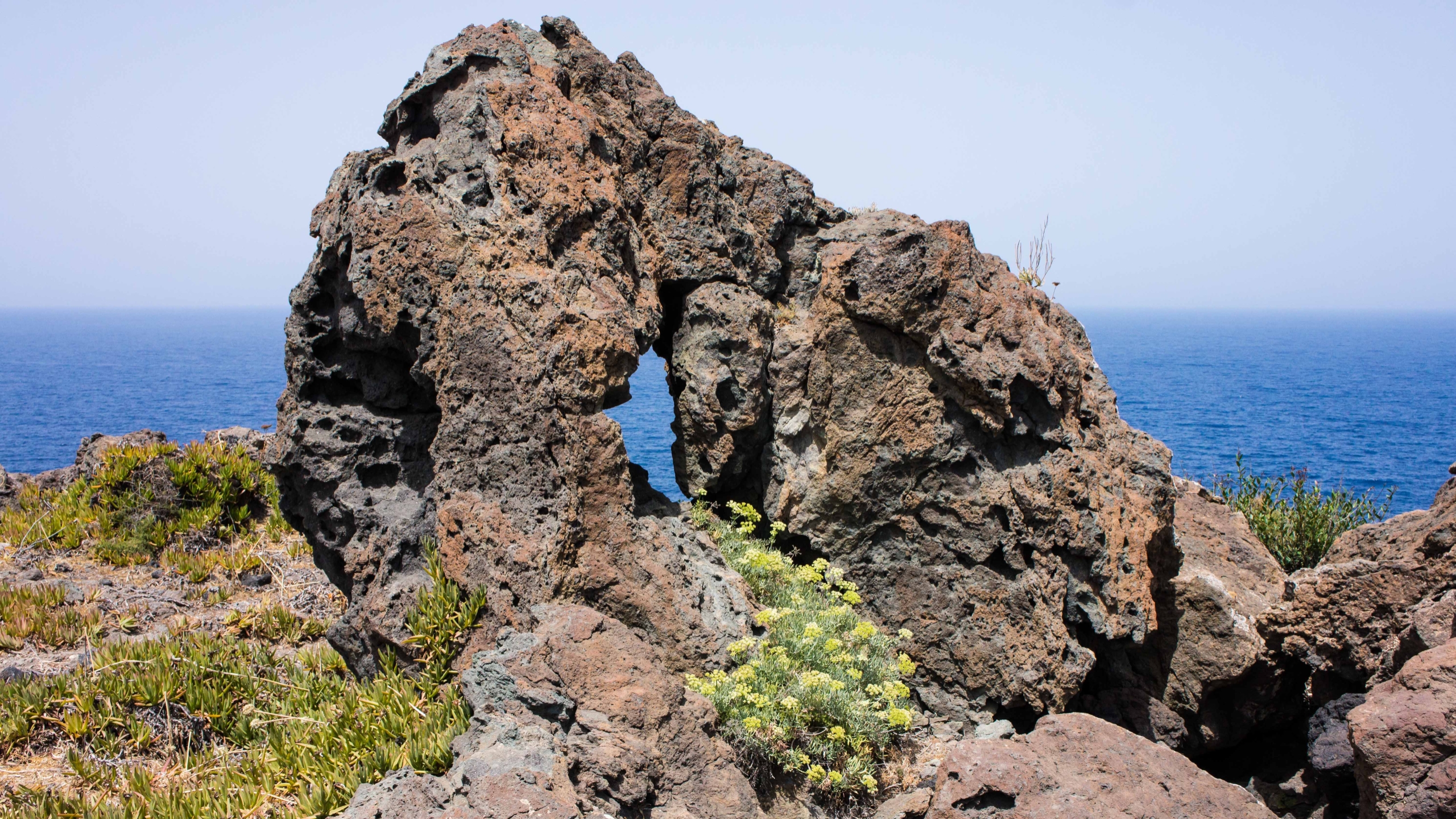 Download Nature Rock HD Wallpaper