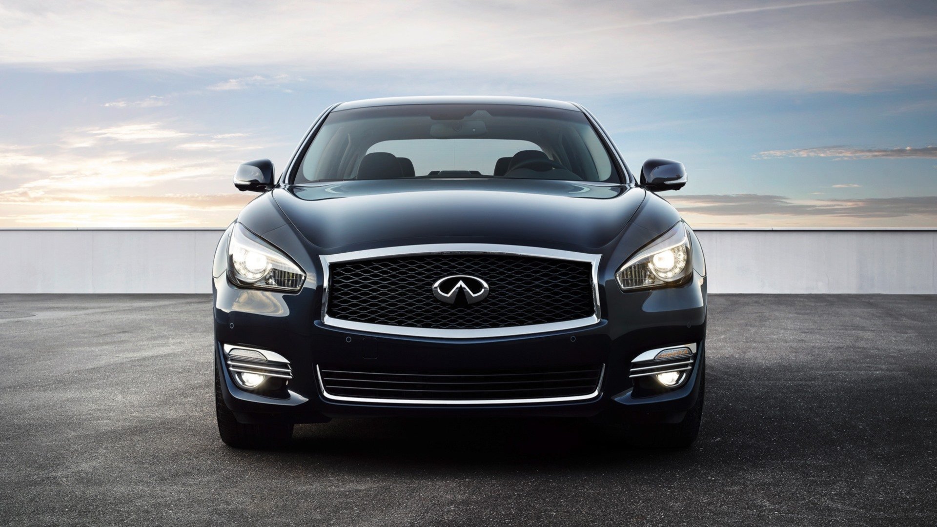 Download Vehicle 2015 Infiniti Q70 HD Wallpaper