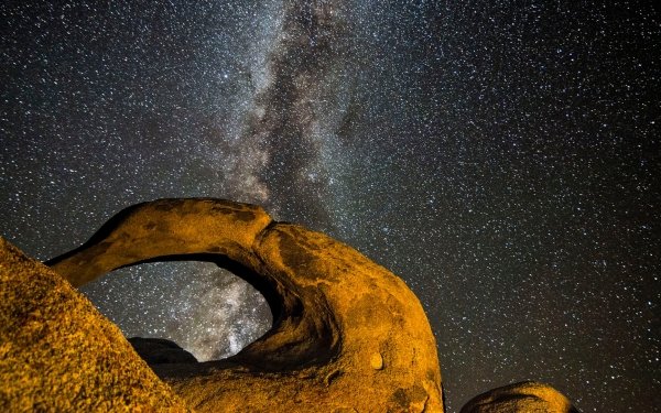 Mobius Arch - Desktop Wallpapers, Phone Wallpaper, PFP, Gifs, and More!