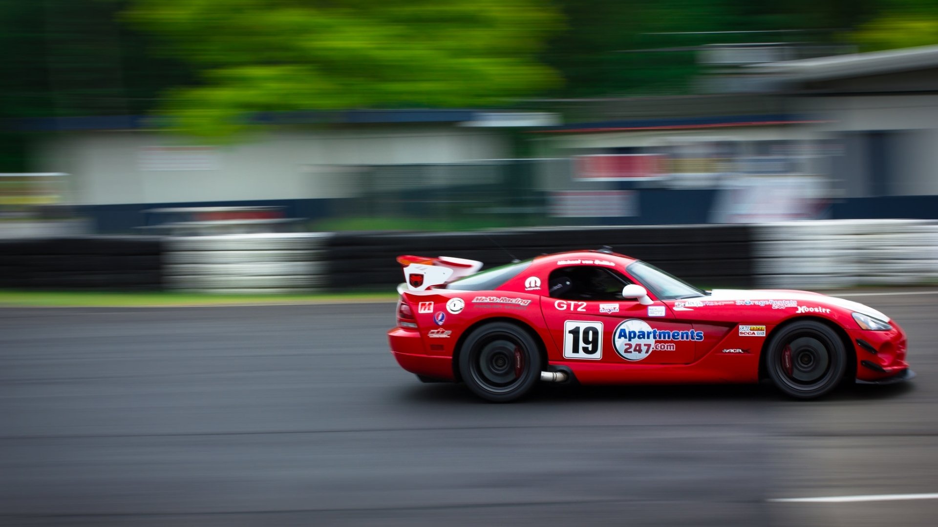 HD Dodge Viper Racing Wallpaper – Speed in Motion
