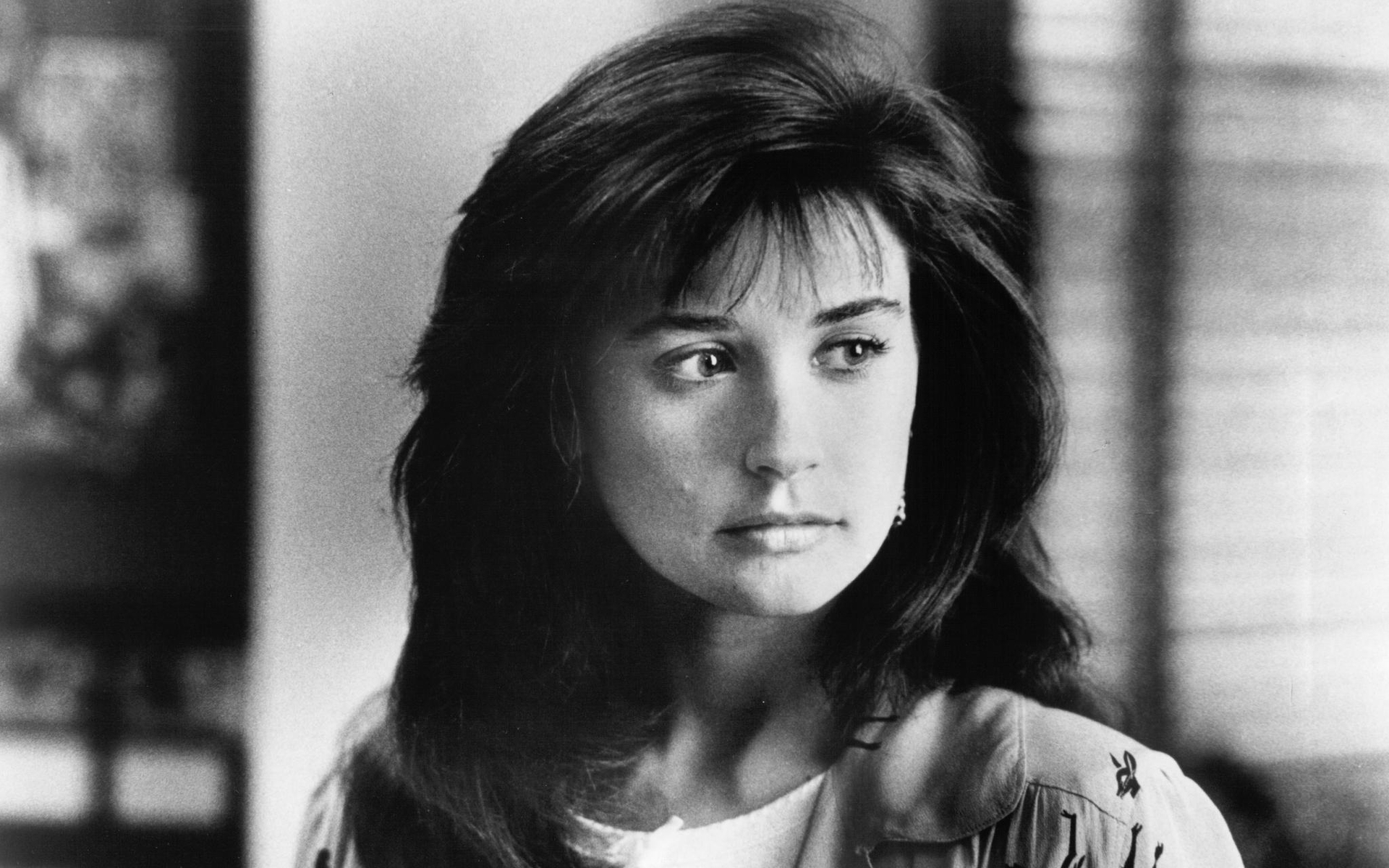 Download American Actress Celebrity Demi Moore HD Wallpaper