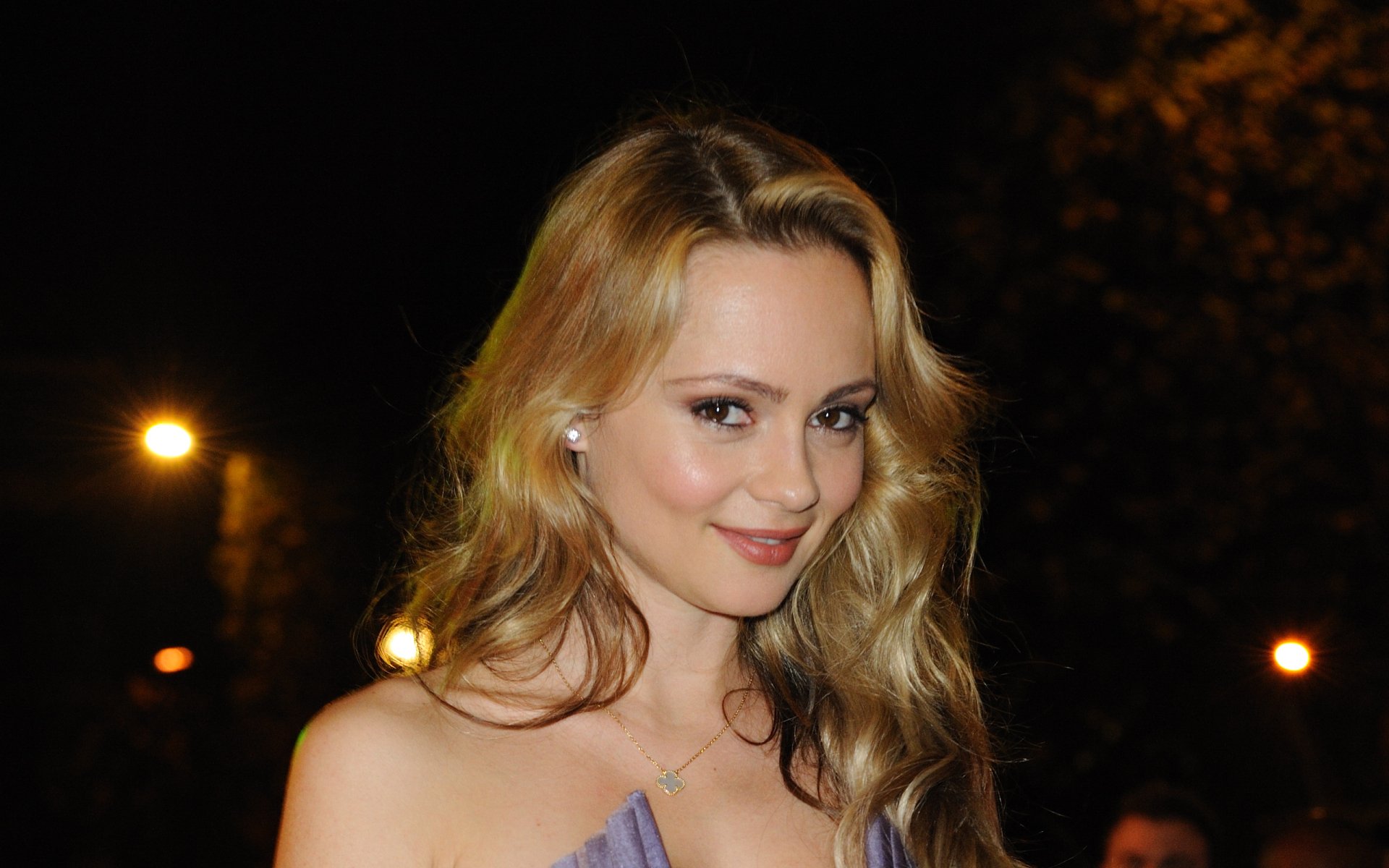 Download French Actress Woman Beatrice Rosen HD Wallpaper