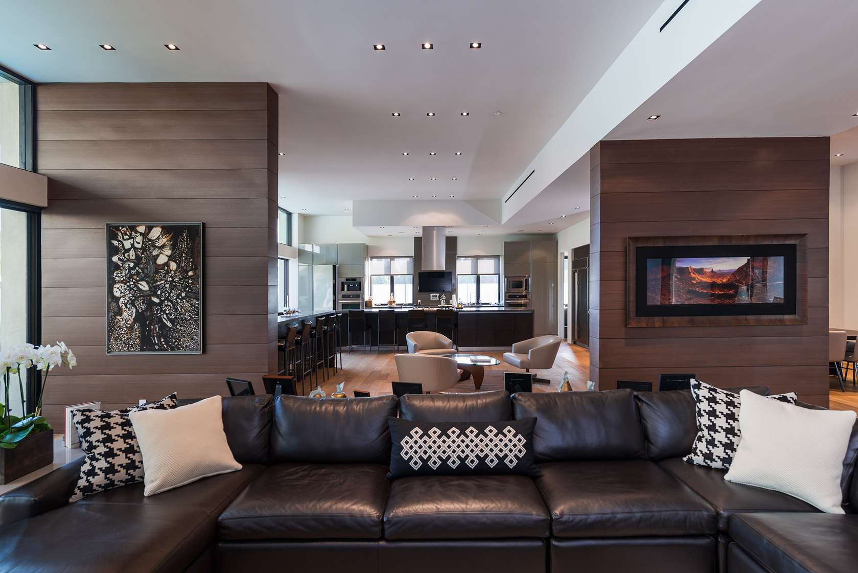 Download Man Made Room Wallpaper