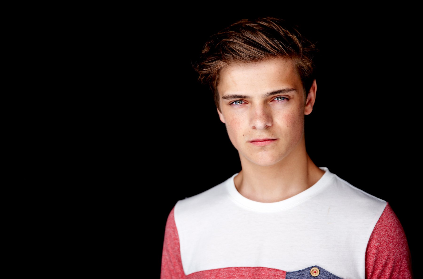 Martin Garrix Music HD Wallpaper by Martin Garrix