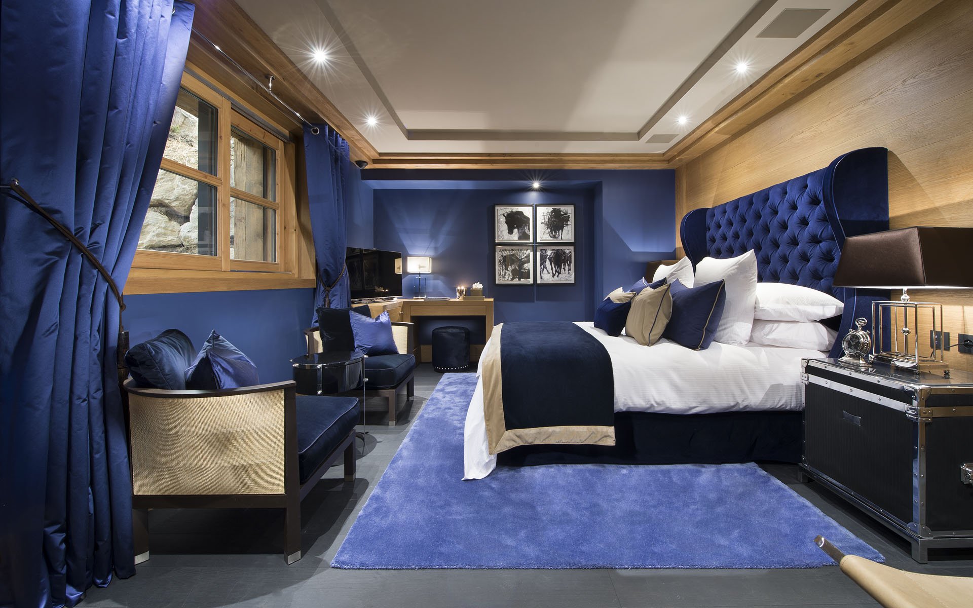 Elegant Blue Room: HD Wallpaper of a Stylish Man-Made Interior