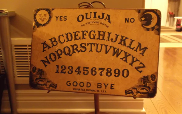 HD Wallpaper: Fears to Fathom - Woodbury Getaway Ouija Board