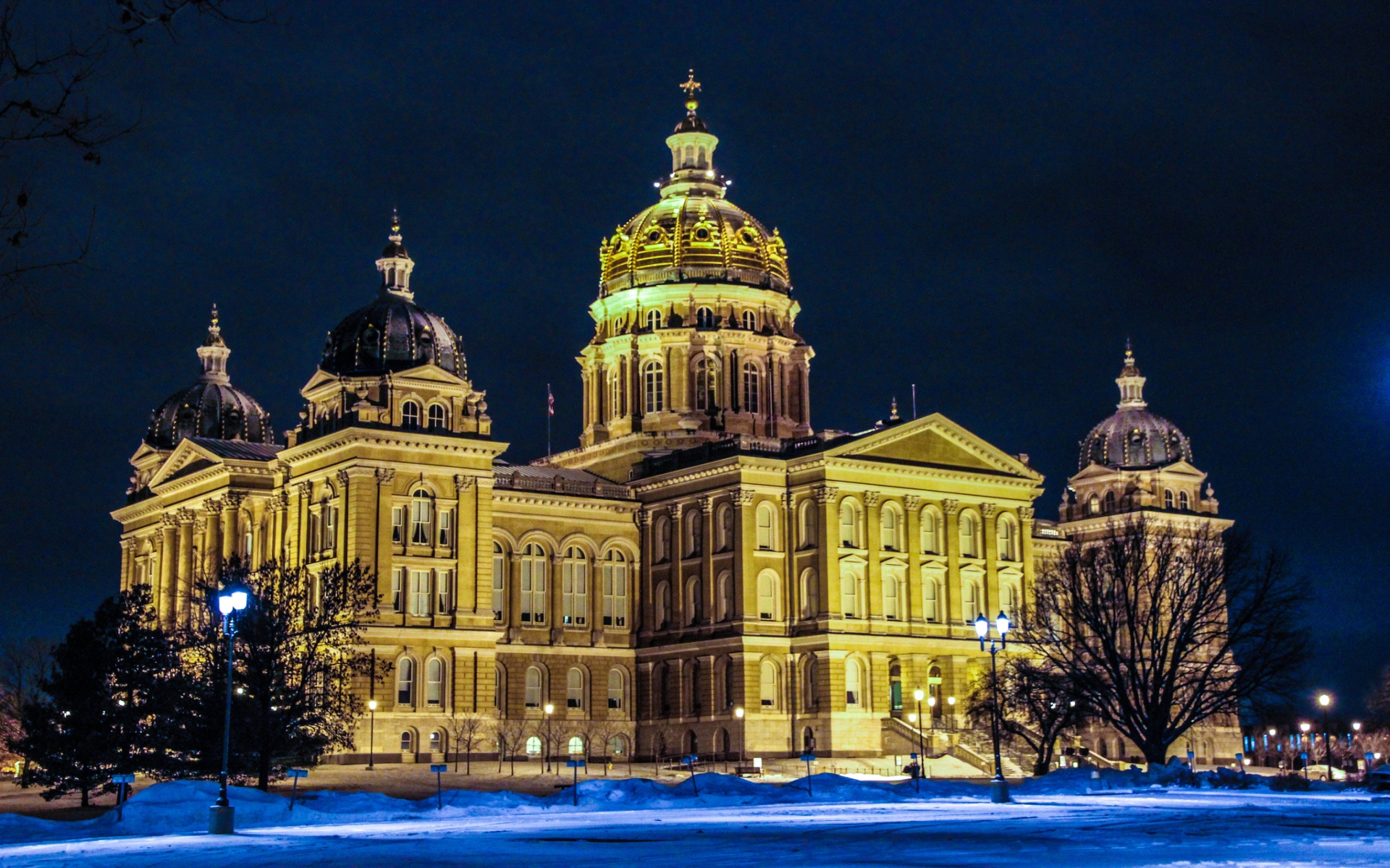 Iowa State Capitol HD Wallpaper
