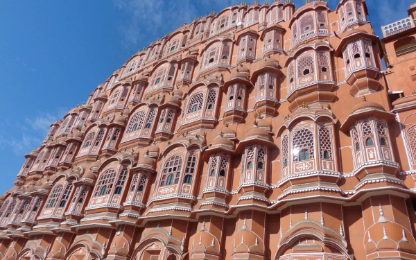 Hawa Mahal HD Wallpaper: A Stunning Man-Made Marvel