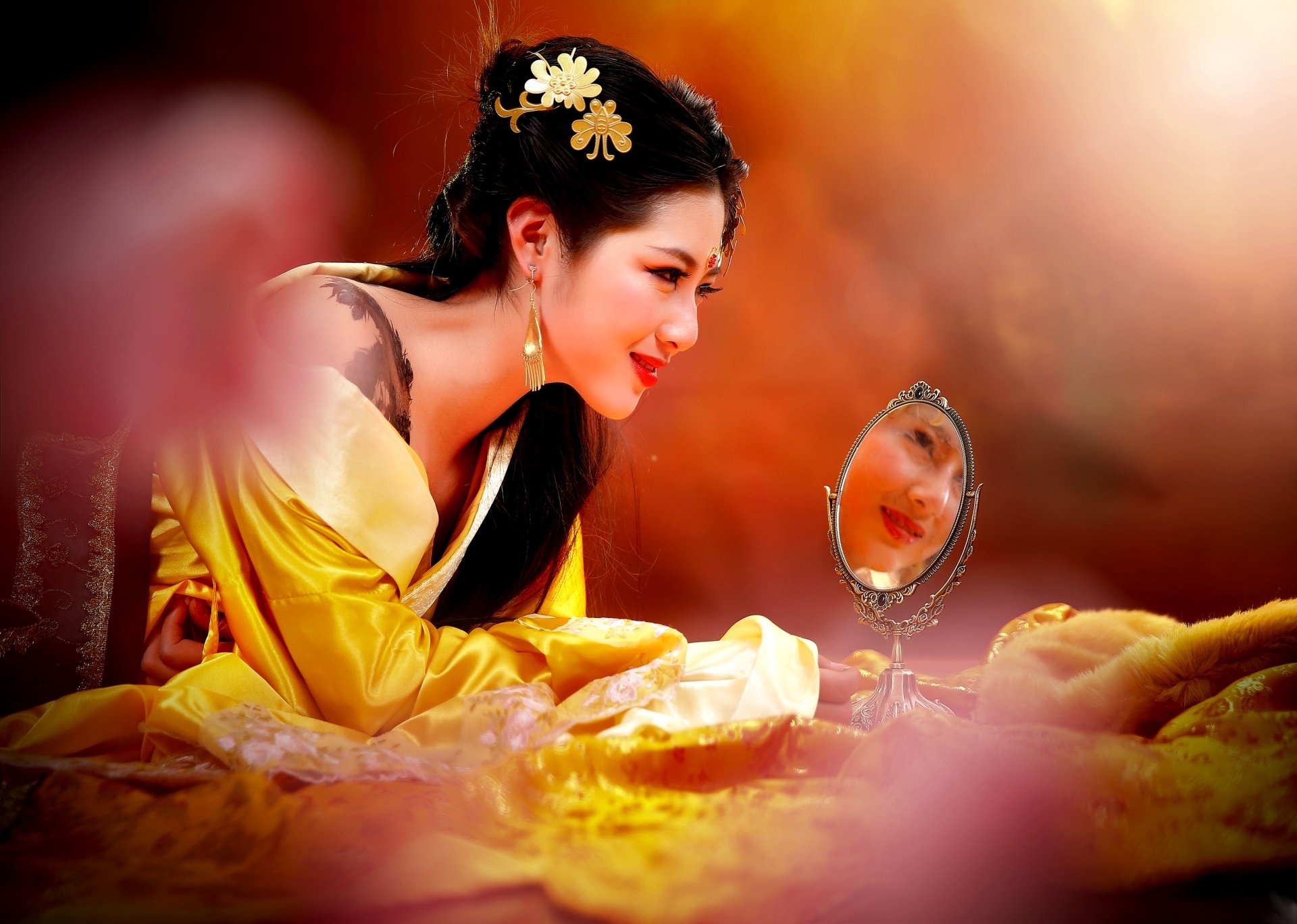 Silk Elegance: Asian Woman's Reflection in a Chinese Mirror HD Wallpaper