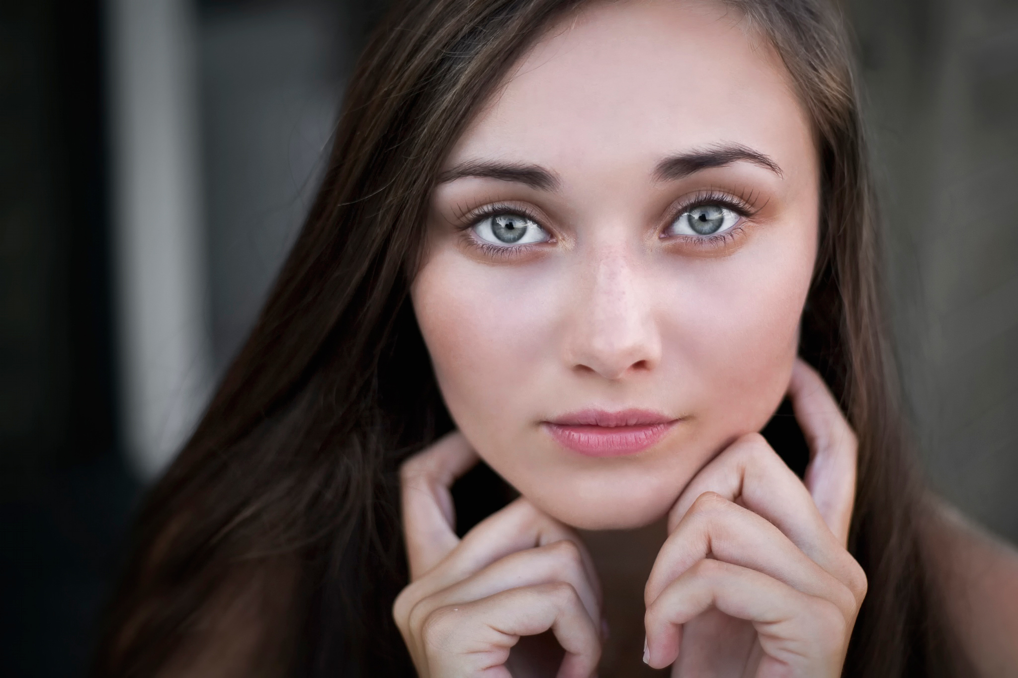 Download Woman Face HD Wallpaper