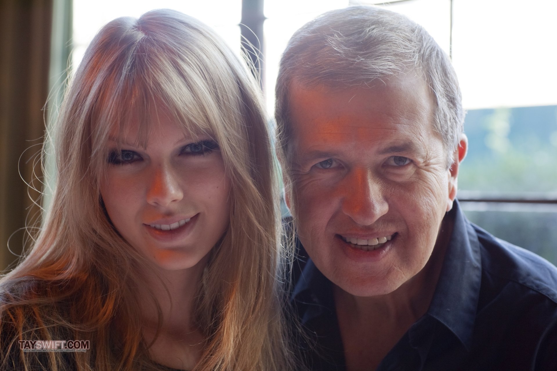 Download Music Taylor Swift HD Wallpaper | 2765x1843 | Wallpaper Abyss