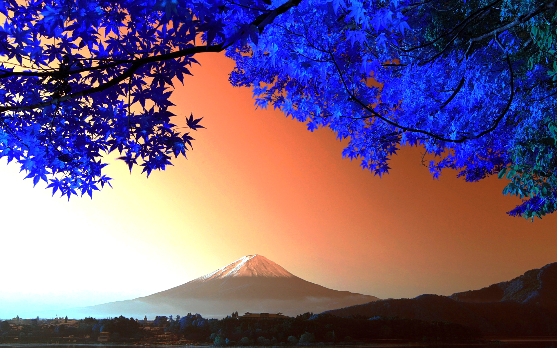 Majestic Mount Fuji: Stunning Nature HD Wallpaper at Sunrise
