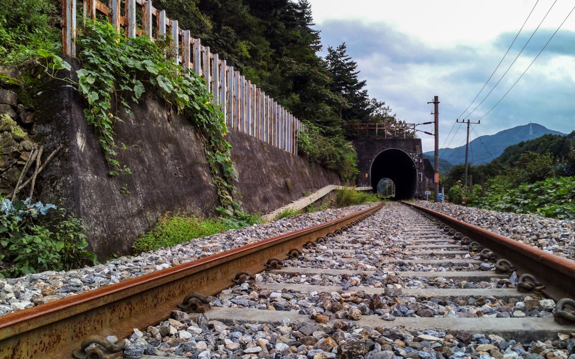 Download Man Made Railroad HD Wallpaper