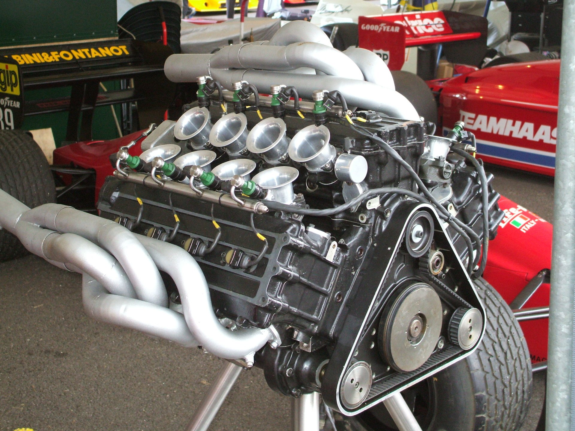 Download Man Made Engine HD Wallpaper