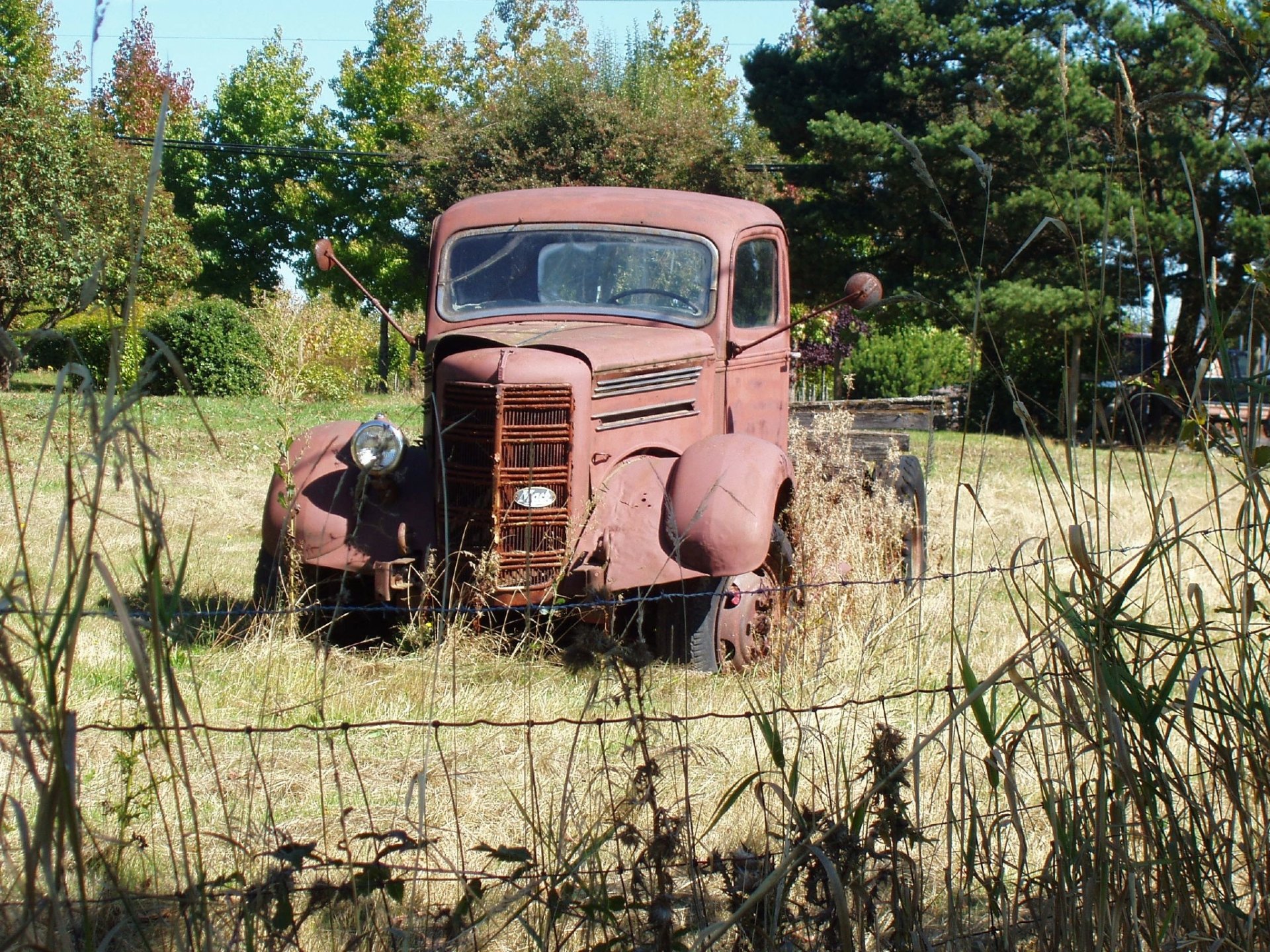 Rusty Truck in a Quiet Country Field – HD Wallpaper