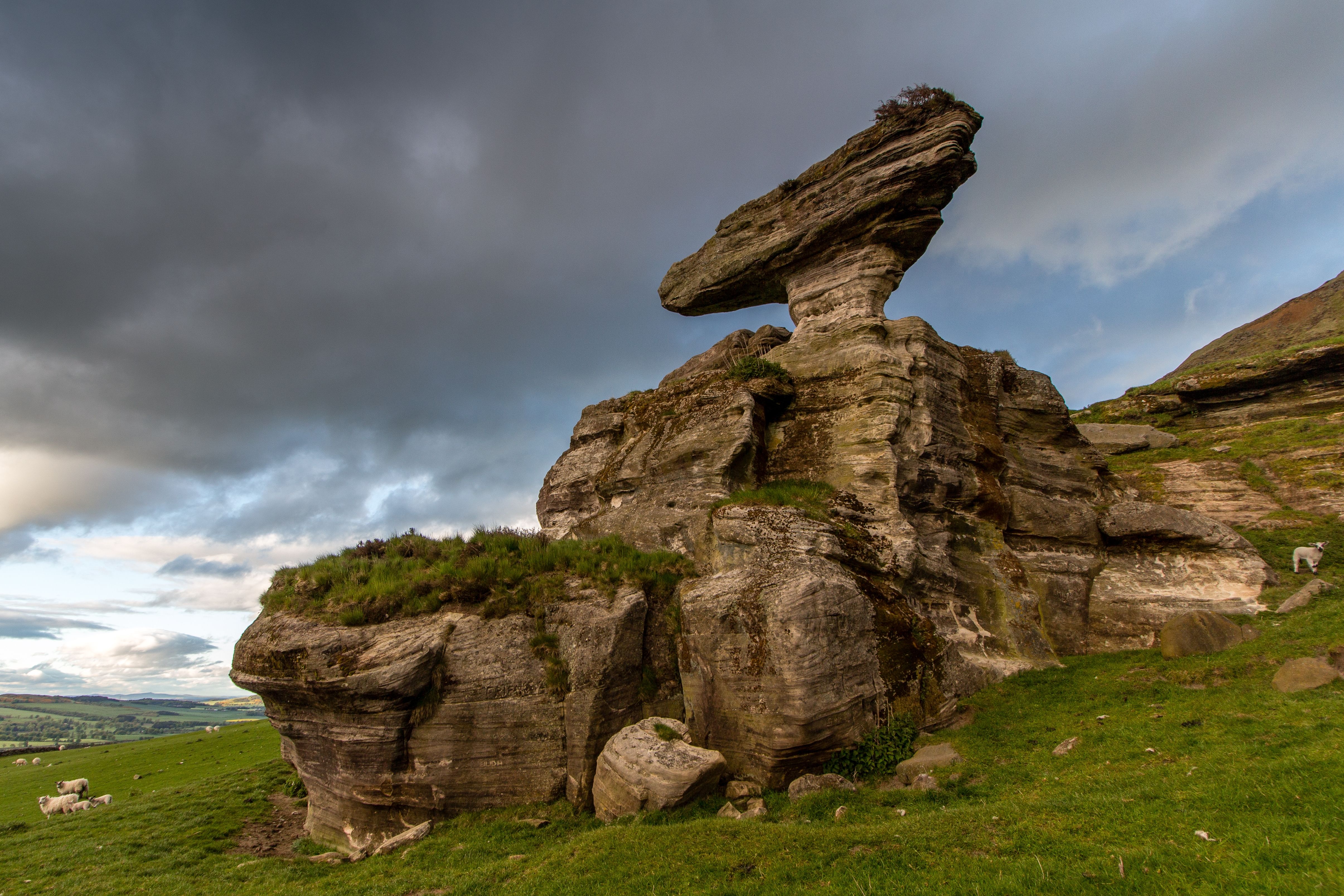 Bunnet Stane HD Wallpaper