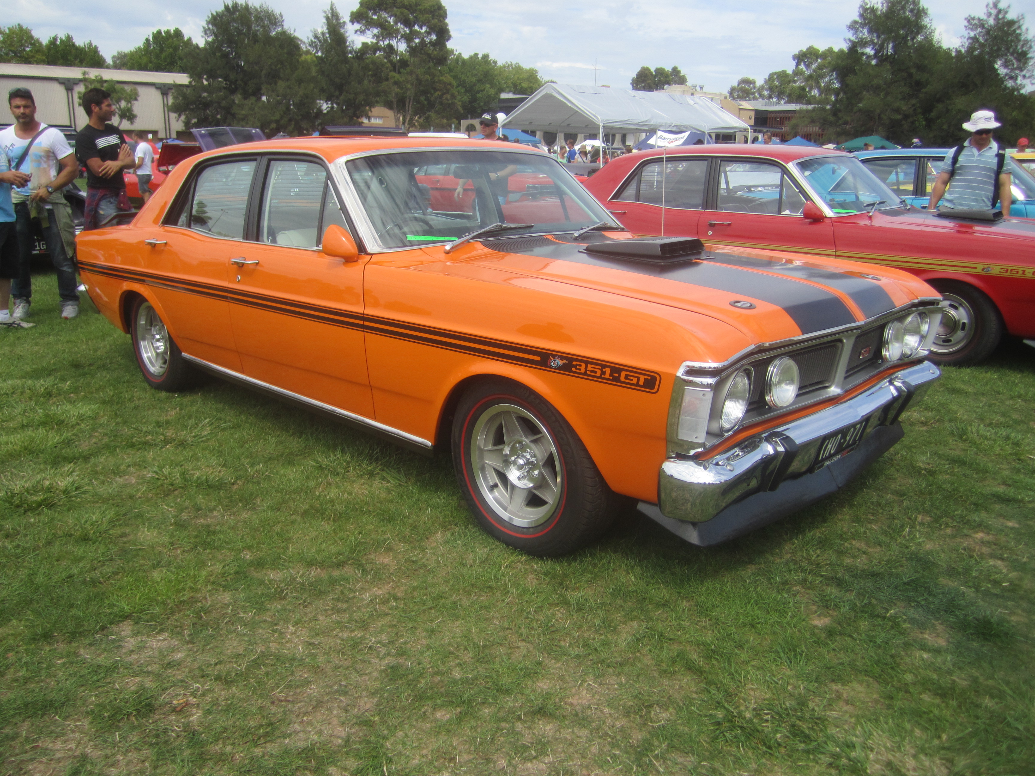 Download Vehicle Ford XY Falcon GT HD Wallpaper