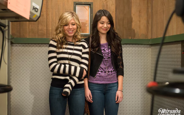 Miranda Cosgrove 4k Wallpapers