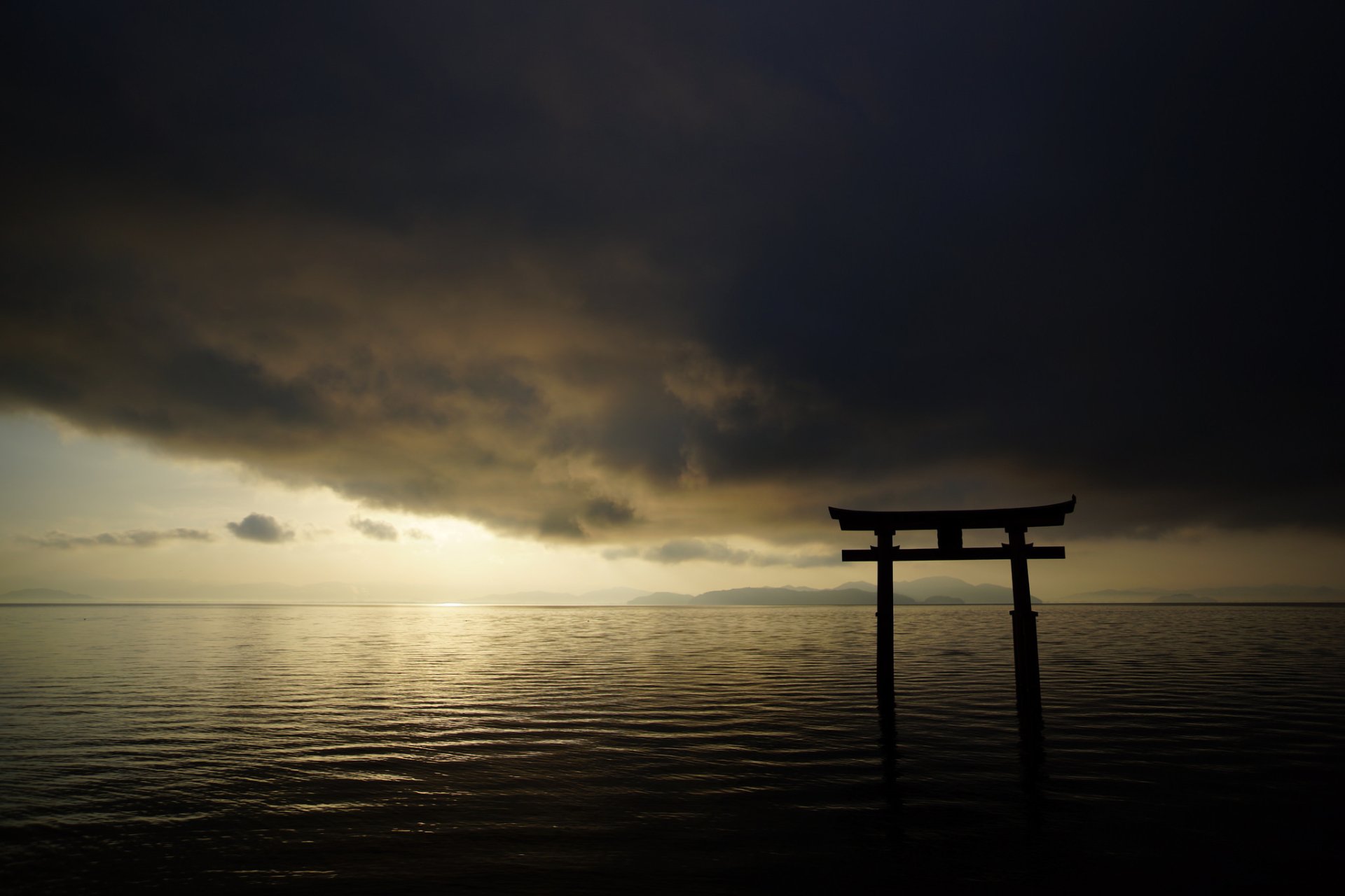 Serene Evening at Itsukushima Gate - HD Wallpaper