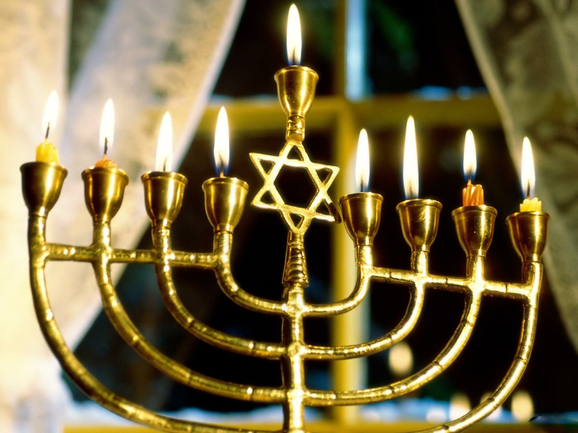 Hanukkah Glow Festive Holiday Menorah HD Wallpaper 1920x1440