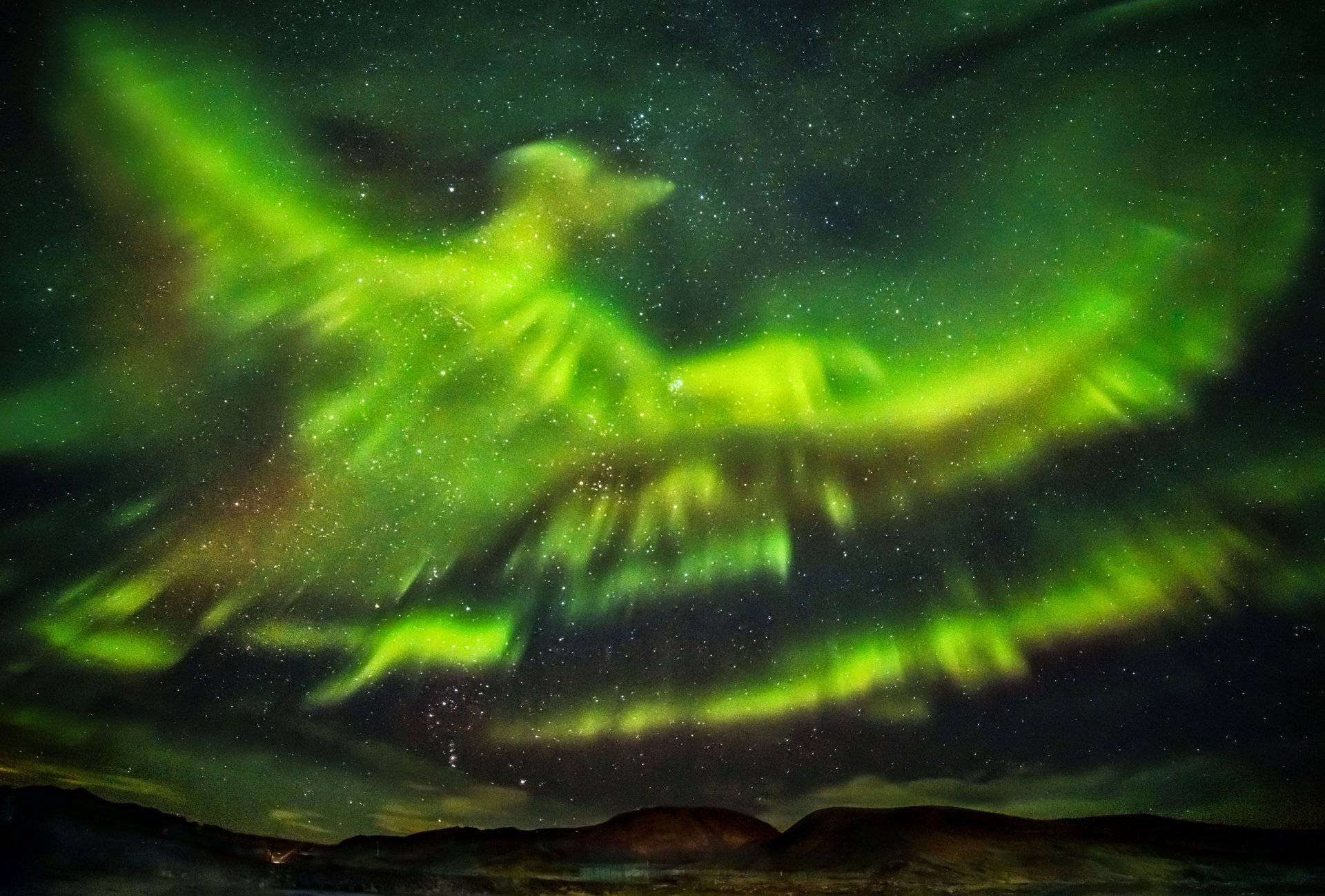 Aurora Phoenix: 4K Ultra HD Night Sky with Stars and Nature’s Light ...