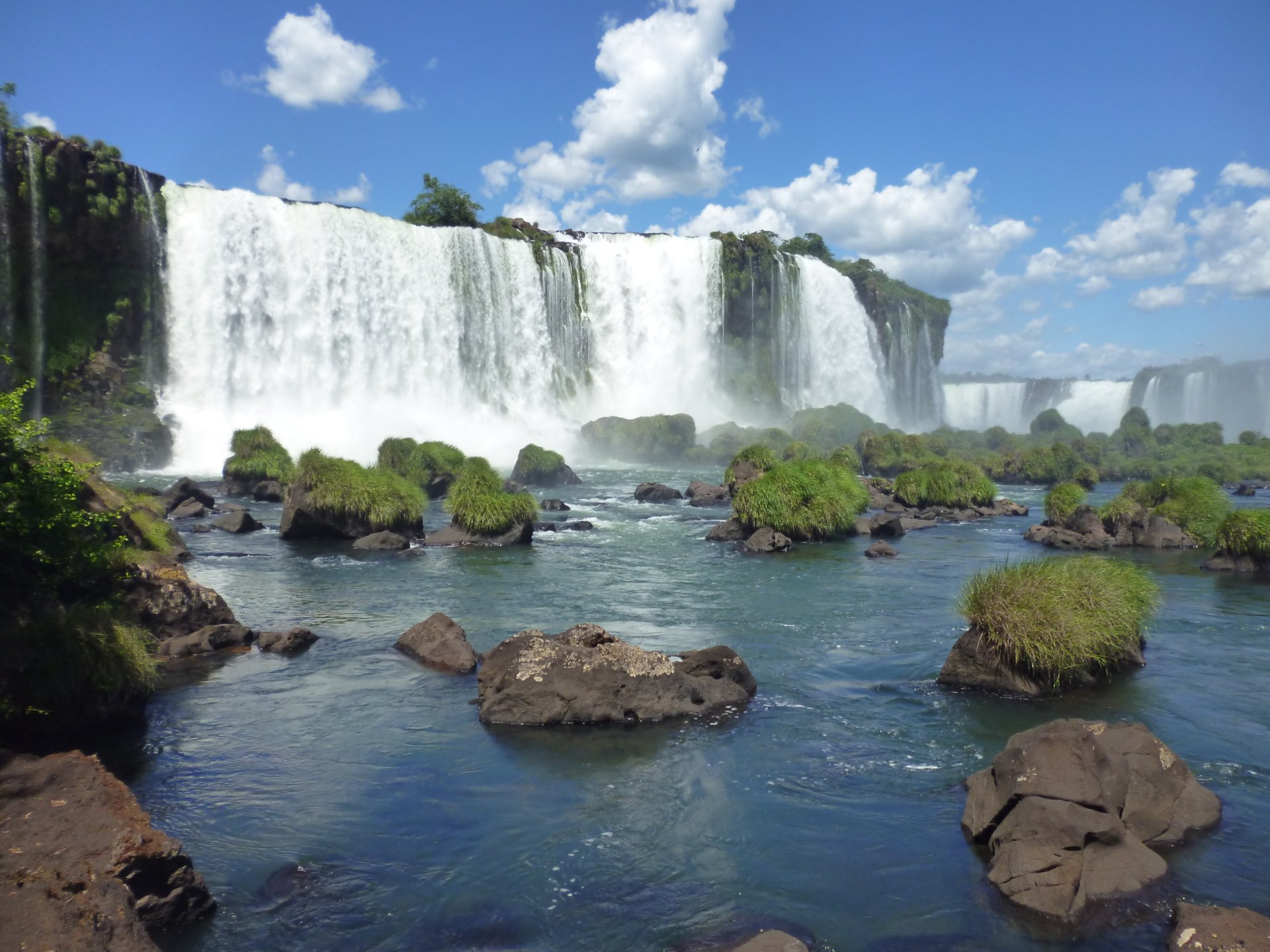 Stunning 4K Ultra HD Nature View of Iguazu Falls