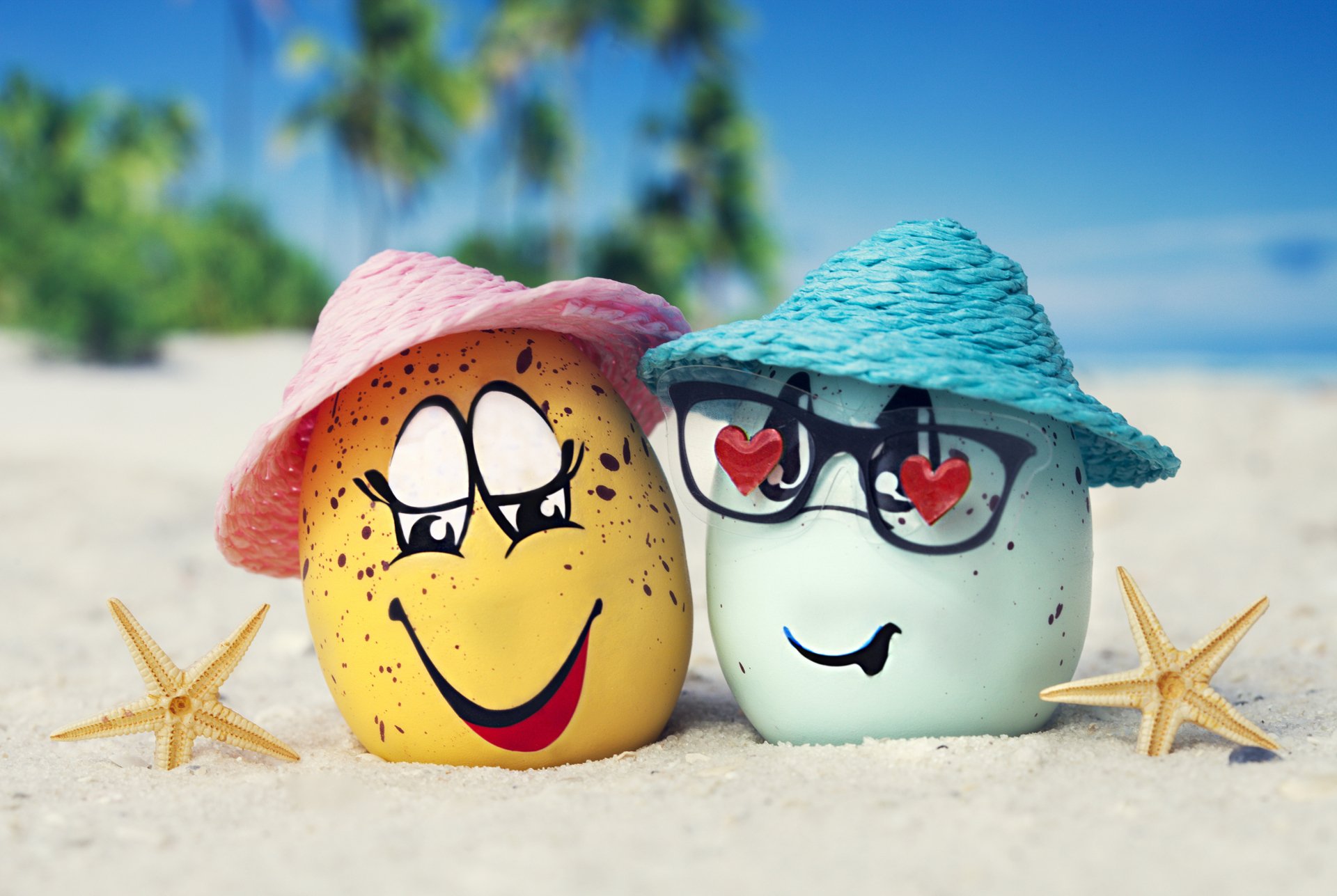 Summer Vibes: Artistic Egg Duo on the Beach - 4K Ultra HD Wallpaper