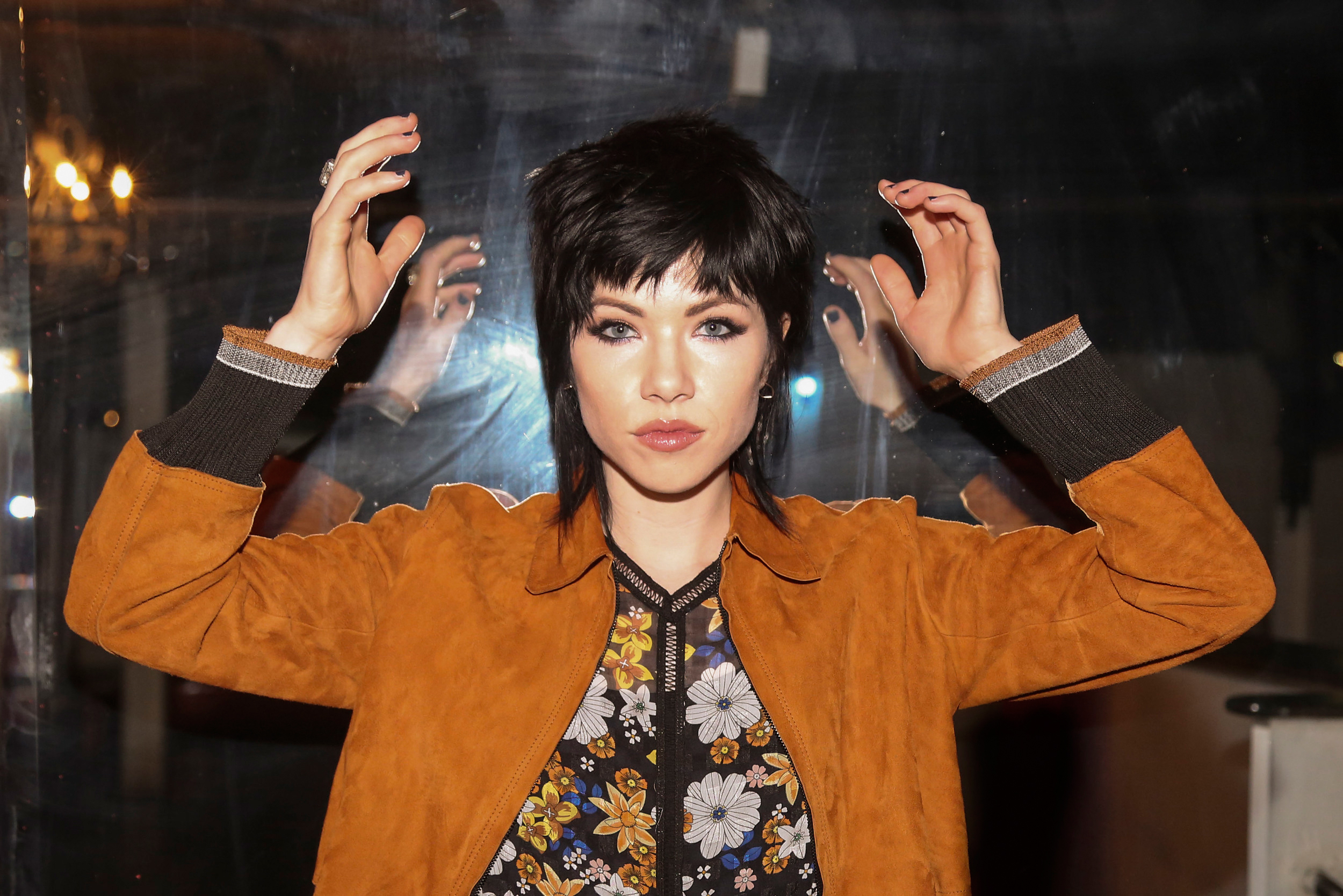 Carly Rae Jepsen HD Wallpaper