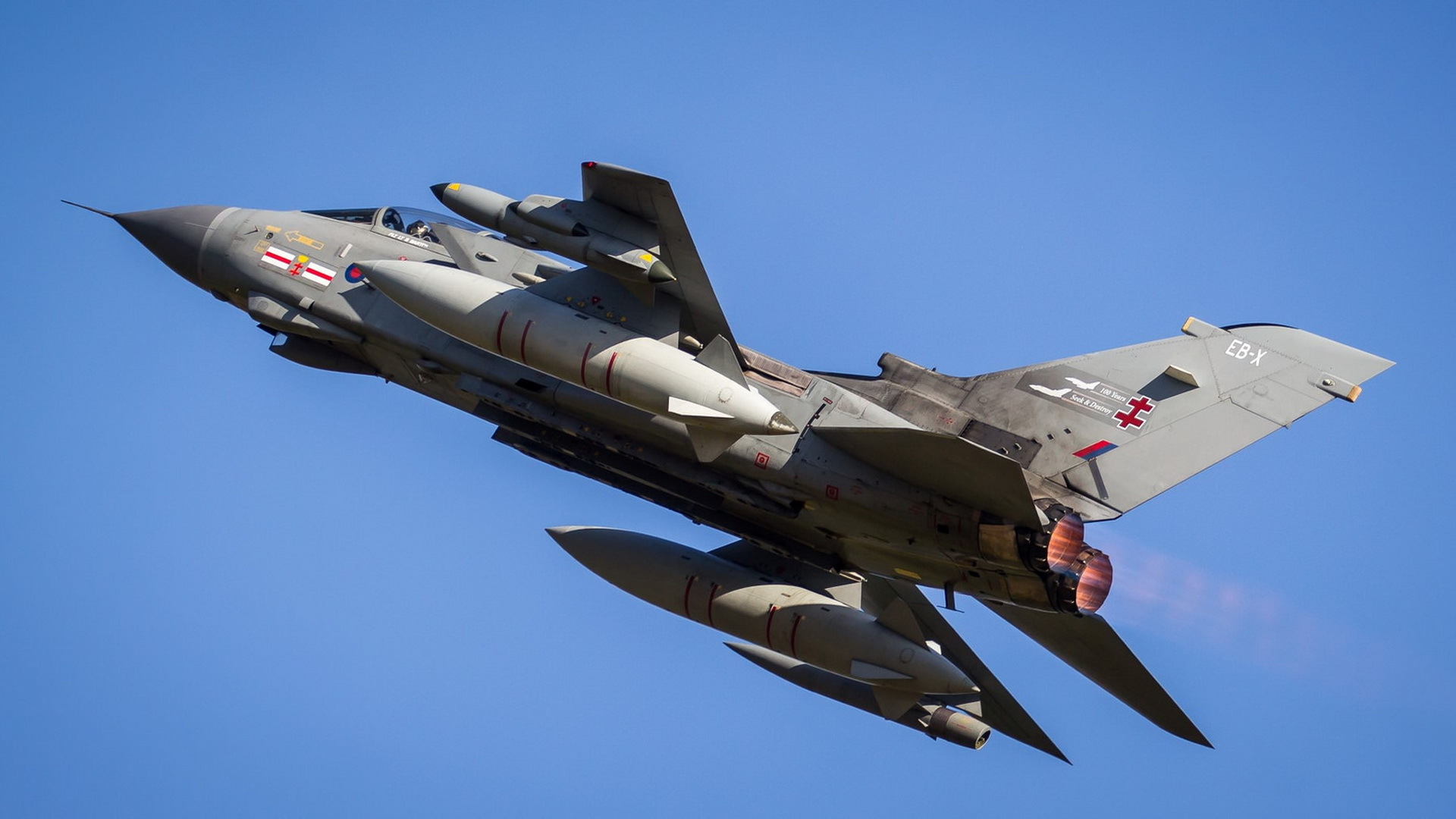 Panavia Tornado Jet Fighter | HD Military Warplane Wallpaper