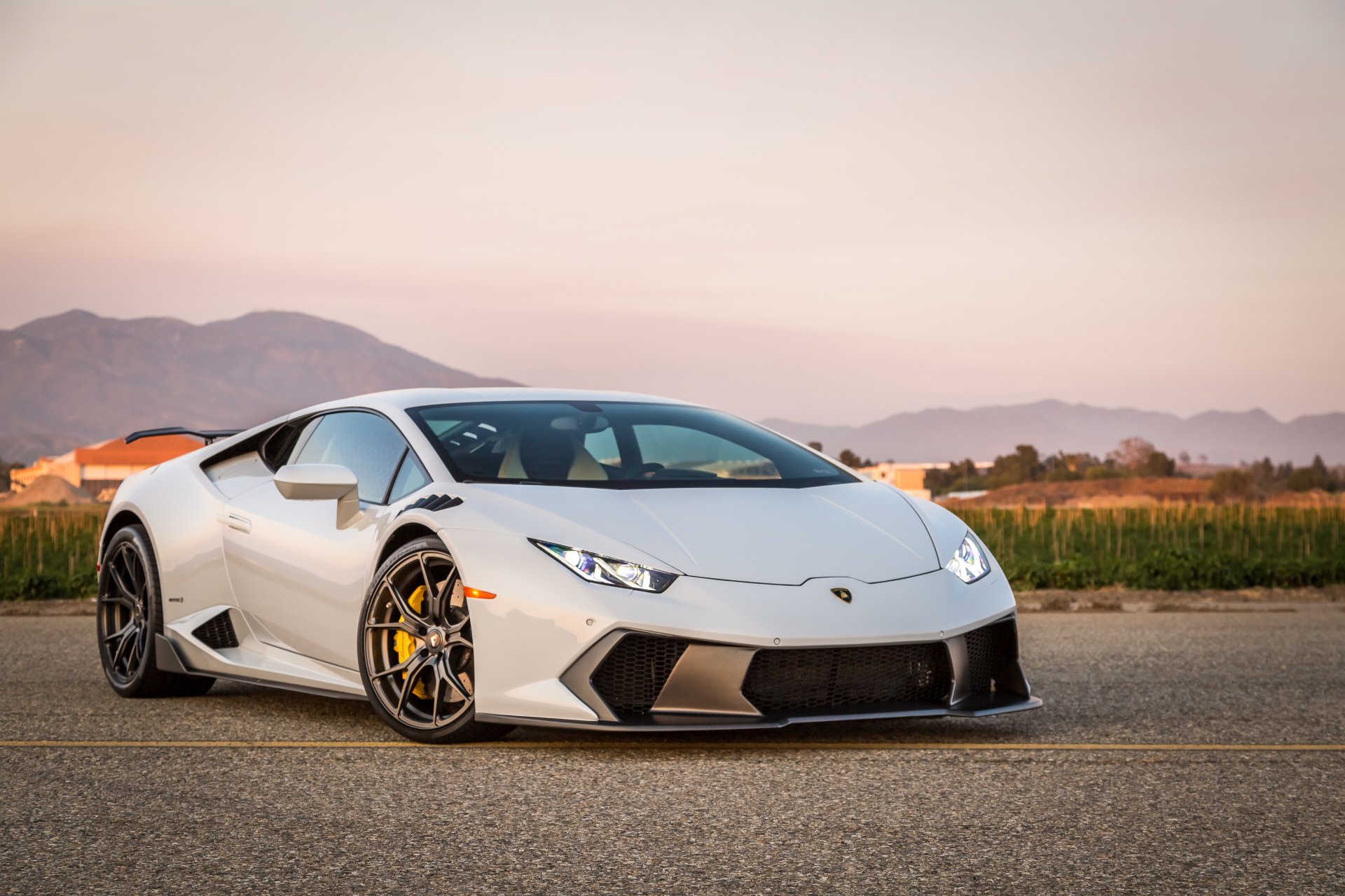 Ultra HD Lamborghini Huracan The Pinnacle Of Supercar Performance