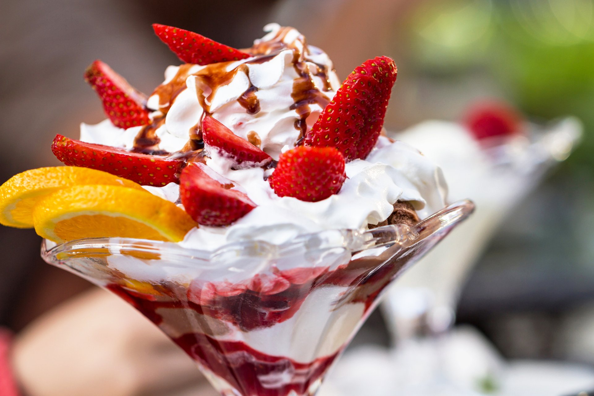 Decadent 4K Strawberry Cream Ice Cream Dessert Delight | 4500x3000 ...