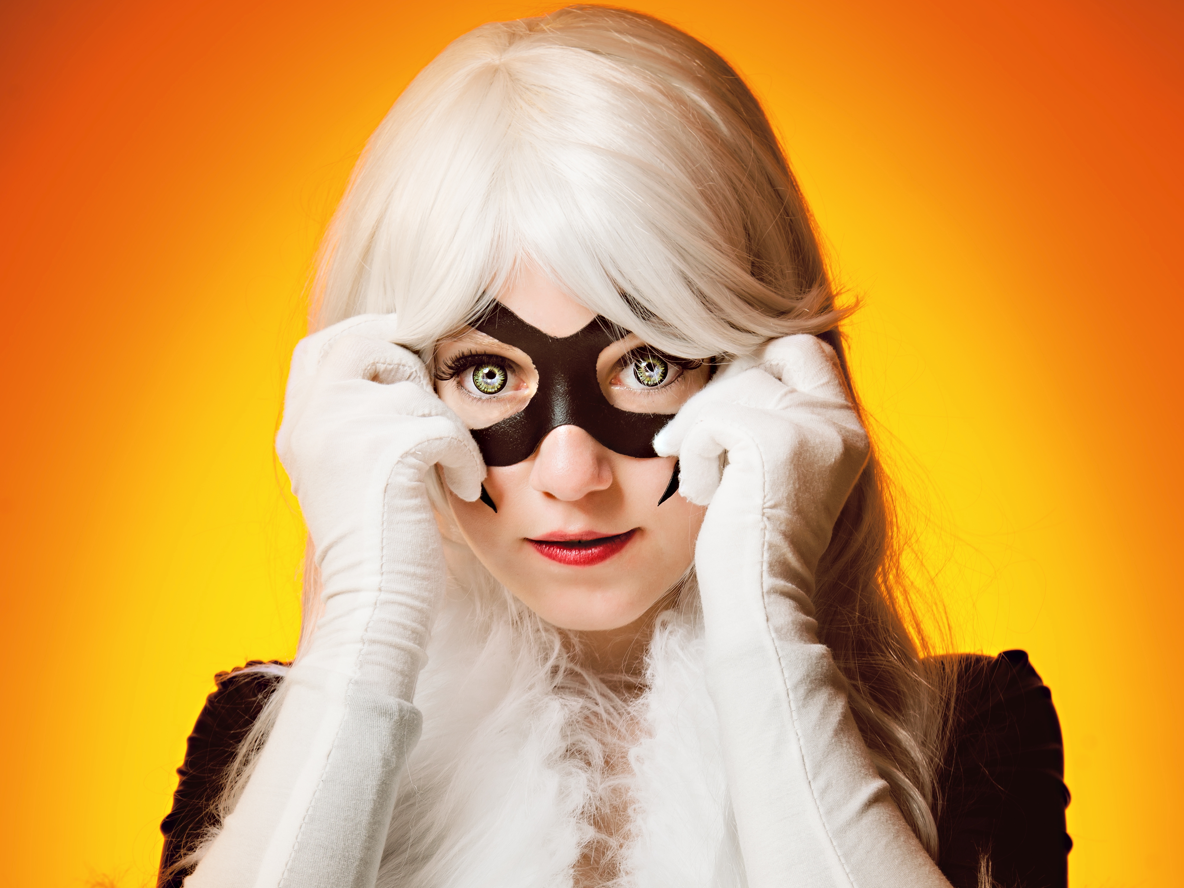 Download Woman Cosplay 4k Ultra HD Wallpaper