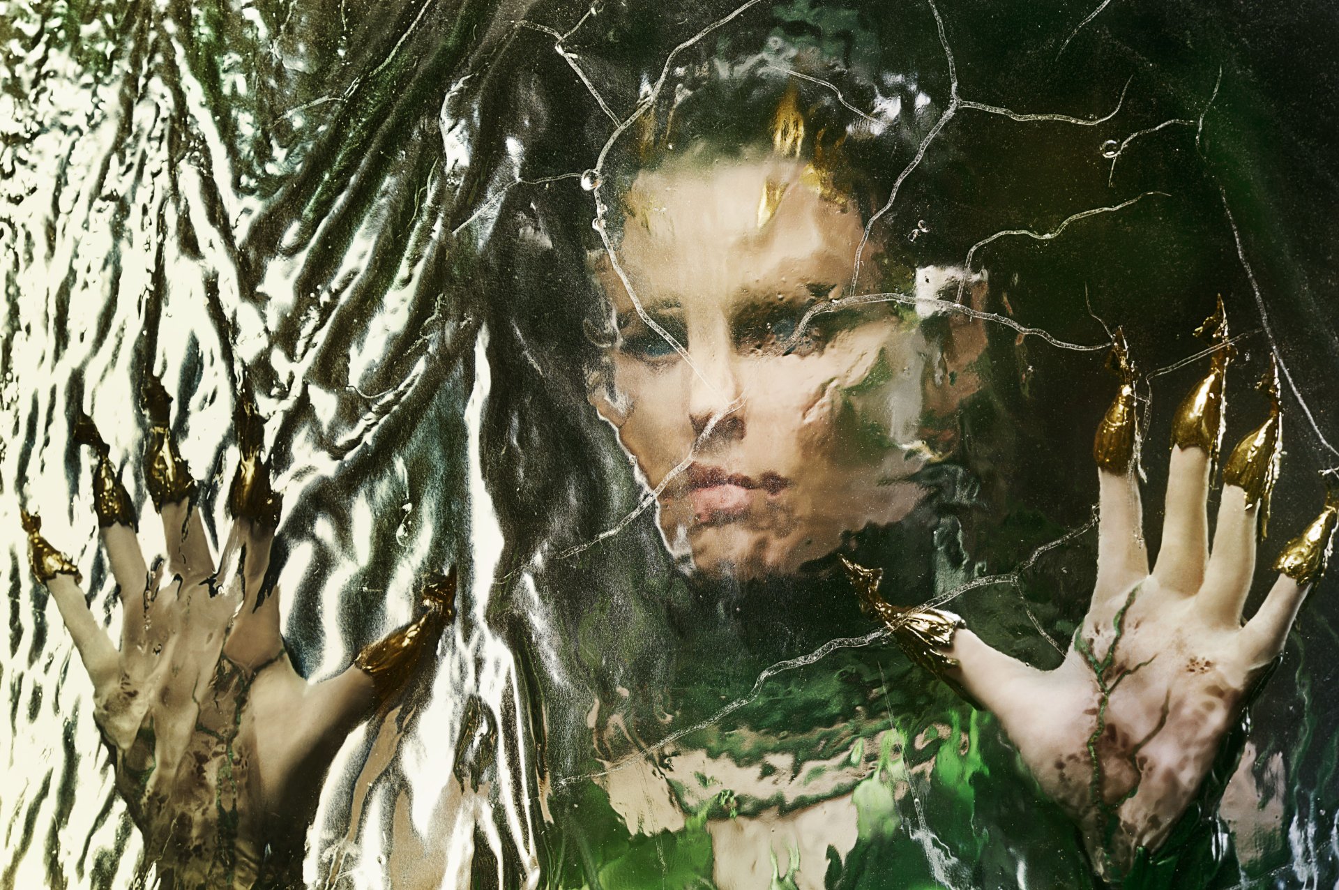 Elizabeth Banks as Rita Repulsa in 4K Ultra HD Wallpaper - Power ...