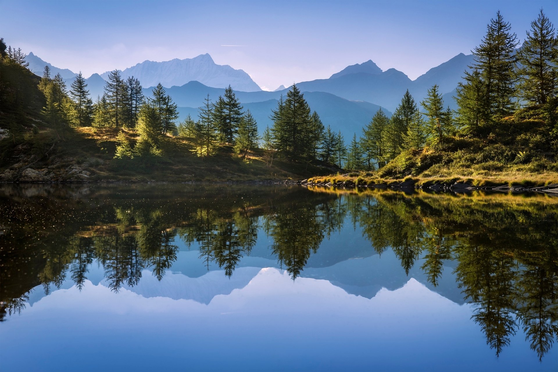 Download Mountain Tree Nature Reflection HD Wallpaper | 2048x1365 ...