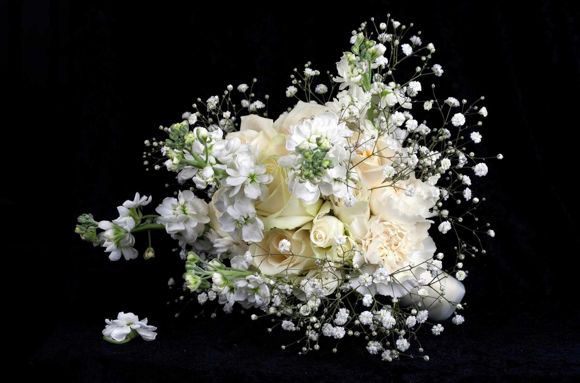 Download White Flower Rose Bouquet Man Made Flower HD Wallpaper