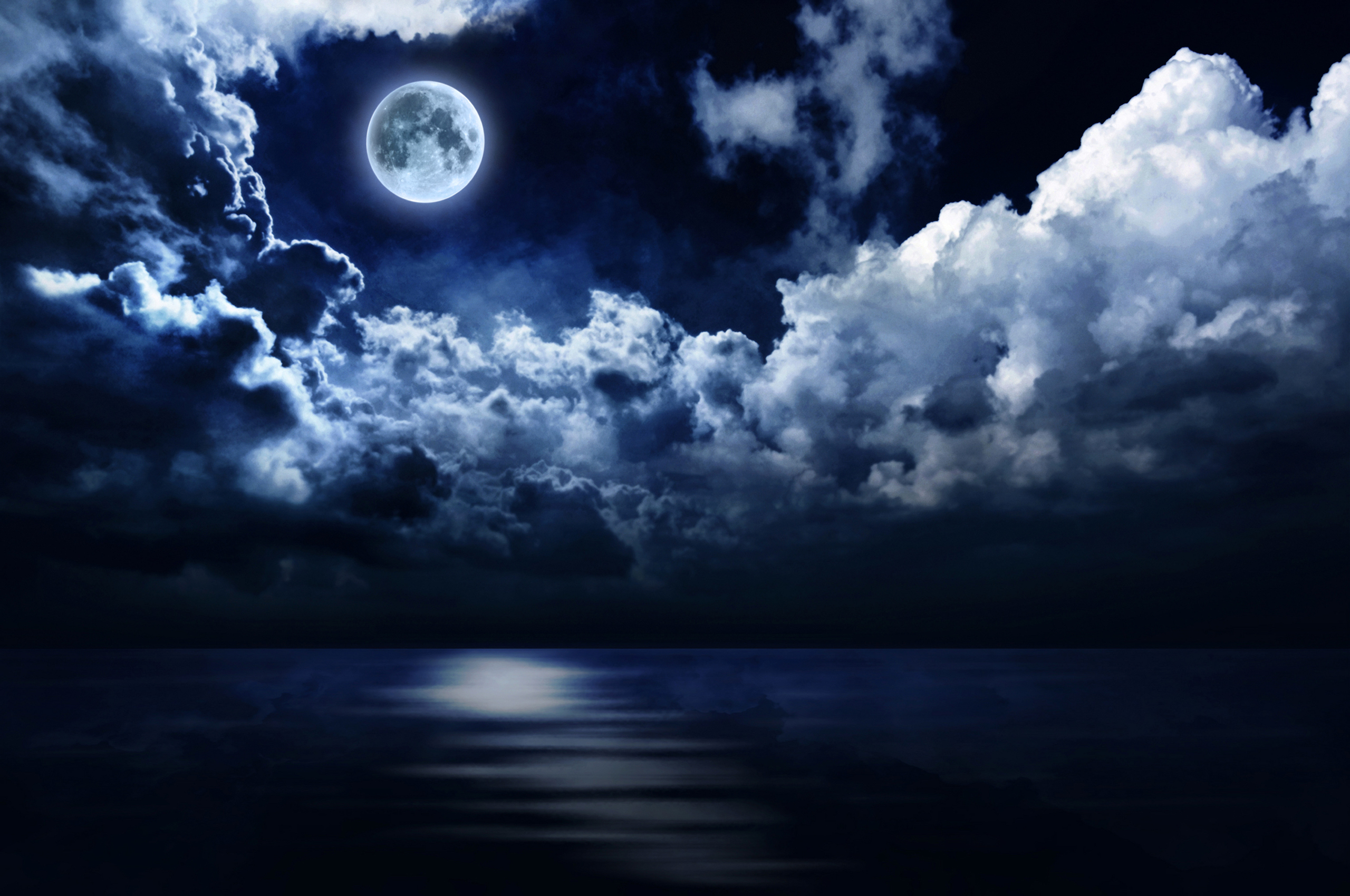 Moonlit Serenity: A Stunning HD Wallpaper of Nature