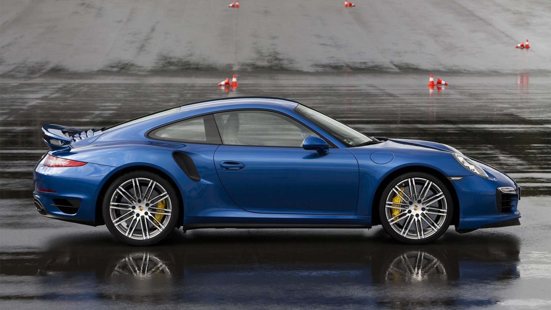 Download Car Porsche Vehicle Porsche 911 HD Wallpaper | 1920x1080 ...