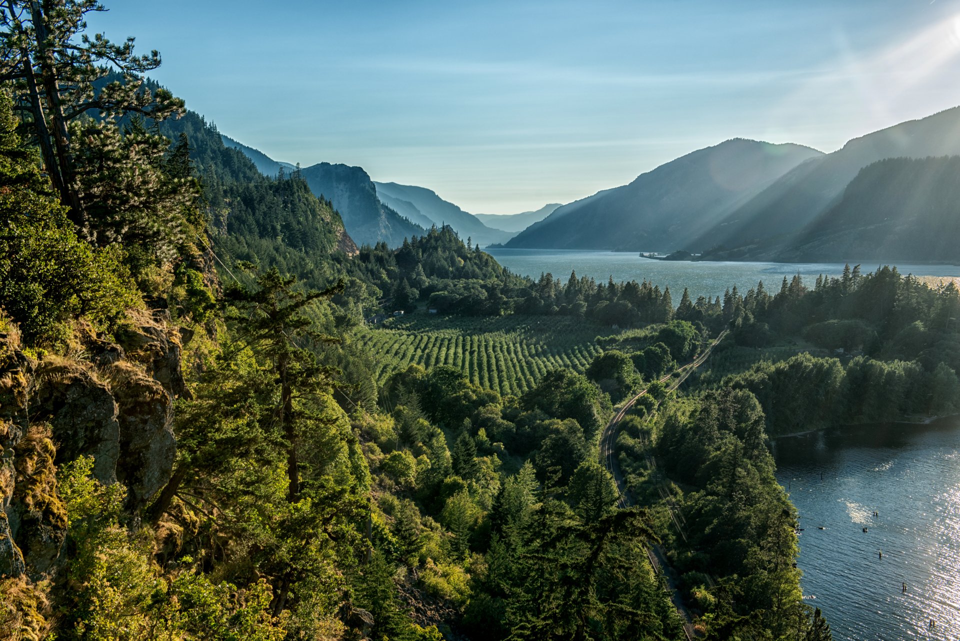 Download River Mountain Forest Oregon Ruthton County Park Ruthton Covee ...