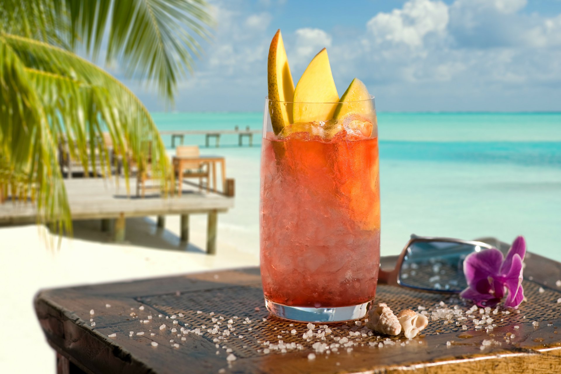 Tropical Summer Cocktail by the Beach | 4K Ultra HD Paradise ...
