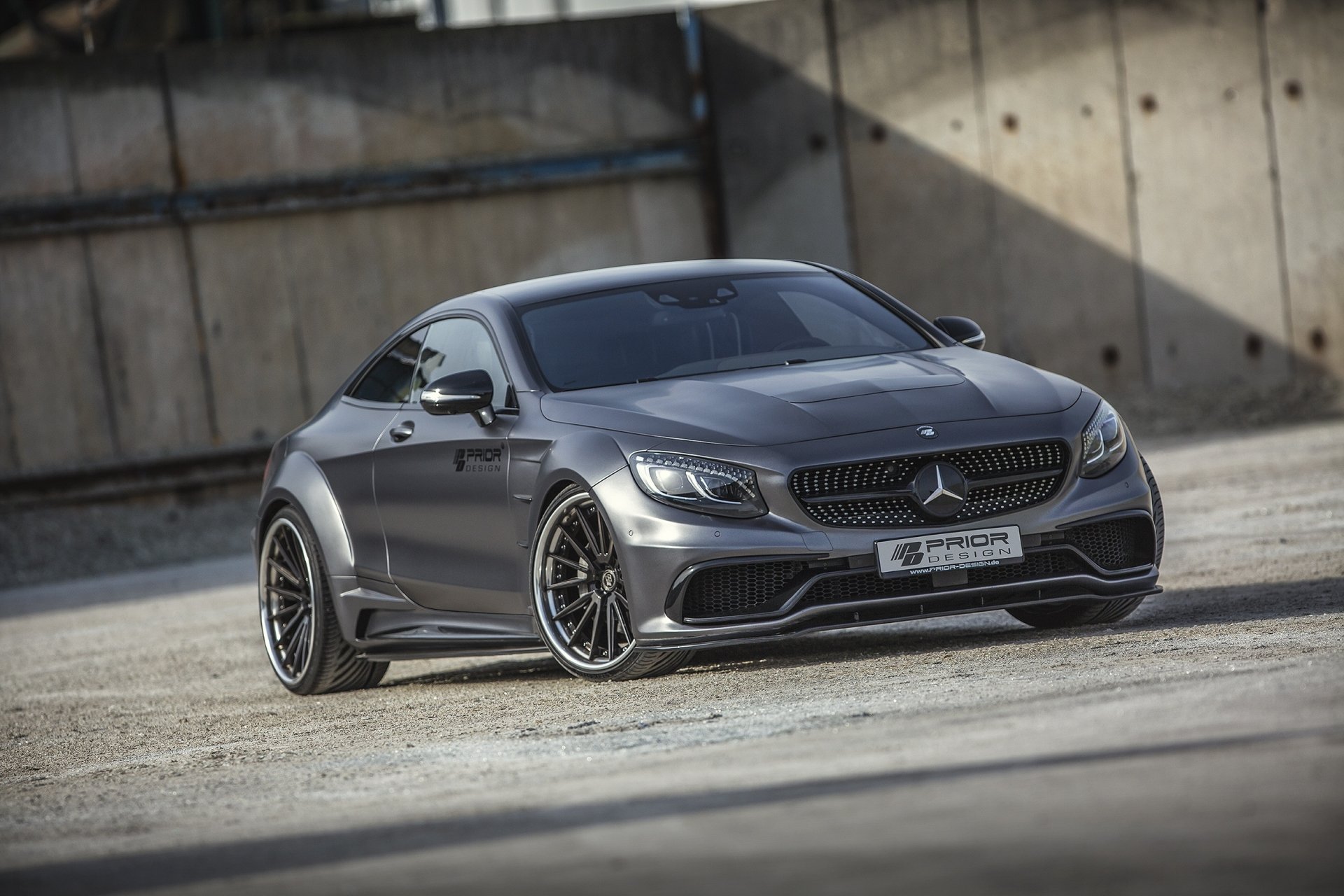 Sleek Silver Mercedes-Benz S-Class Coupe – Stunning HD Wallpaper ...