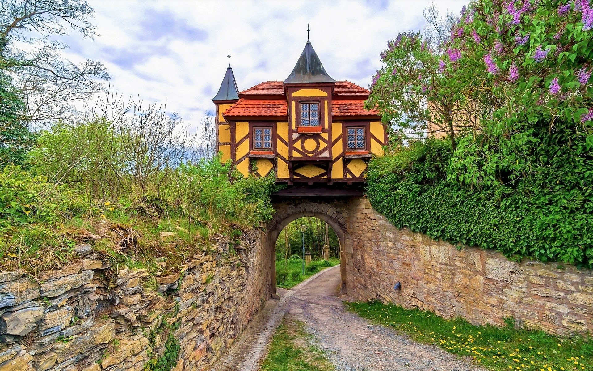 Stone Archway Cottage Over the Road — HD Wallpaper | 1920x1200 ...