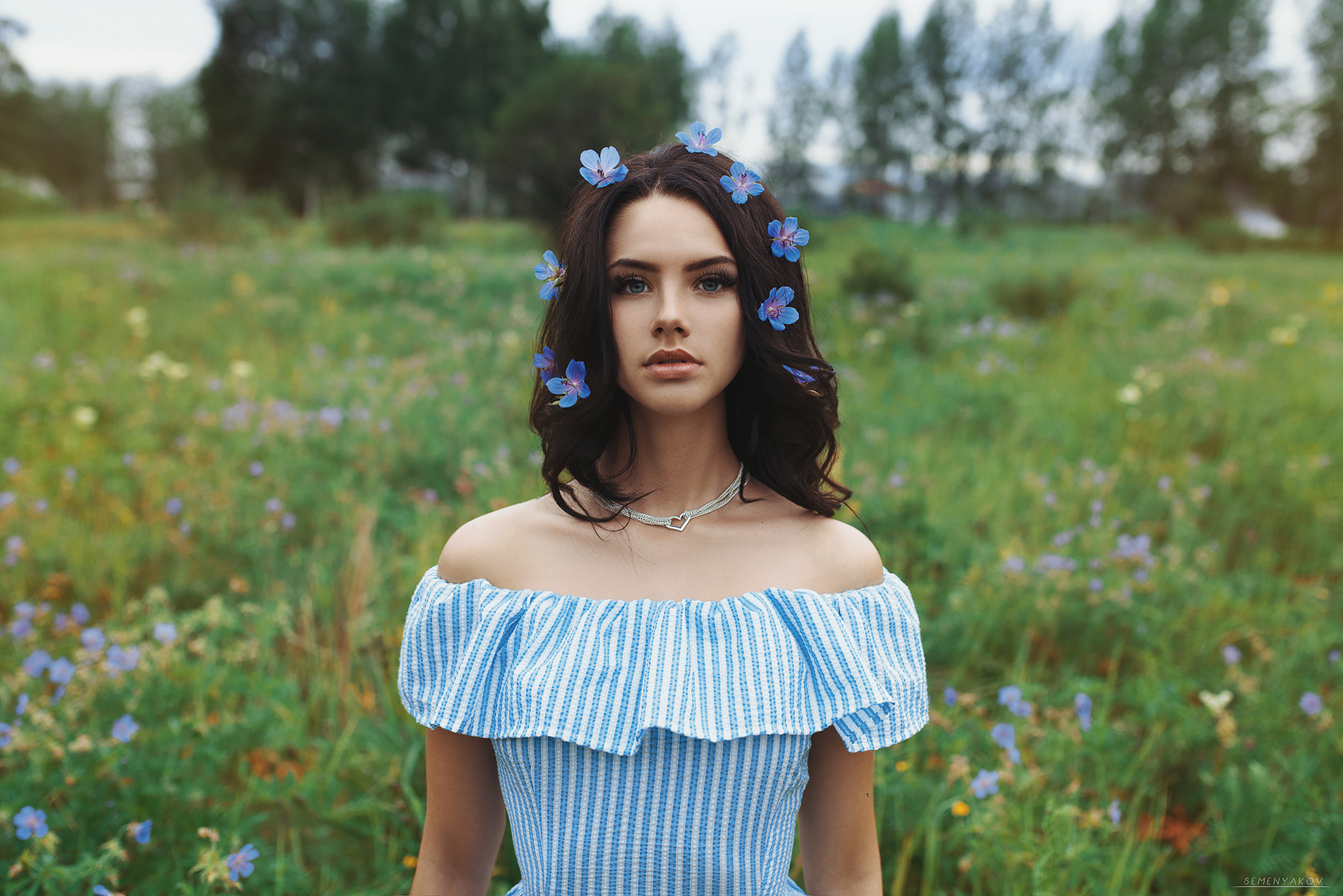 Download Blue Eyes Blue Flower Depth Of Field Brunette Woman Model HD ...