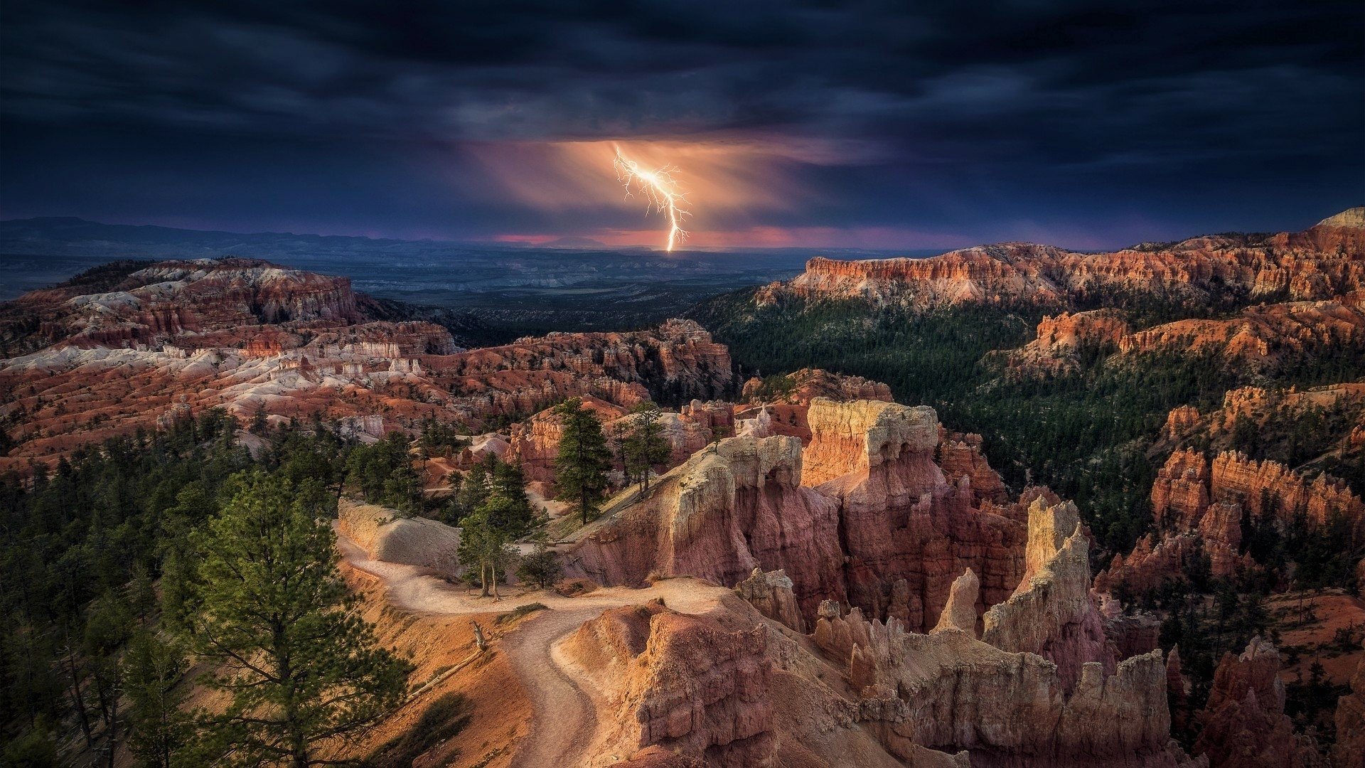 Bryce Canyon Storm - HD Wallpaper