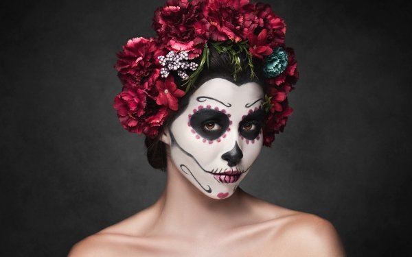 Girl with Face Painted for Dia de los Muertos (Day of the Dead ...