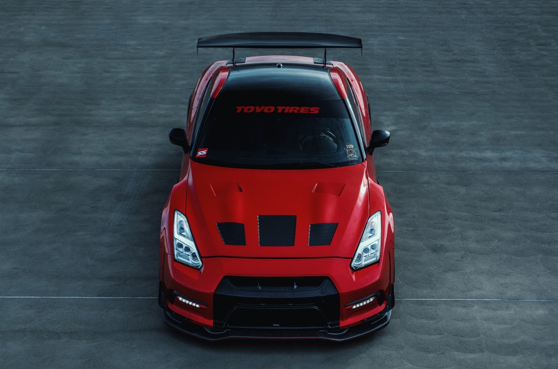 Download Supercar Car Nissan Vehicle Nissan GT-R HD Wallpaper